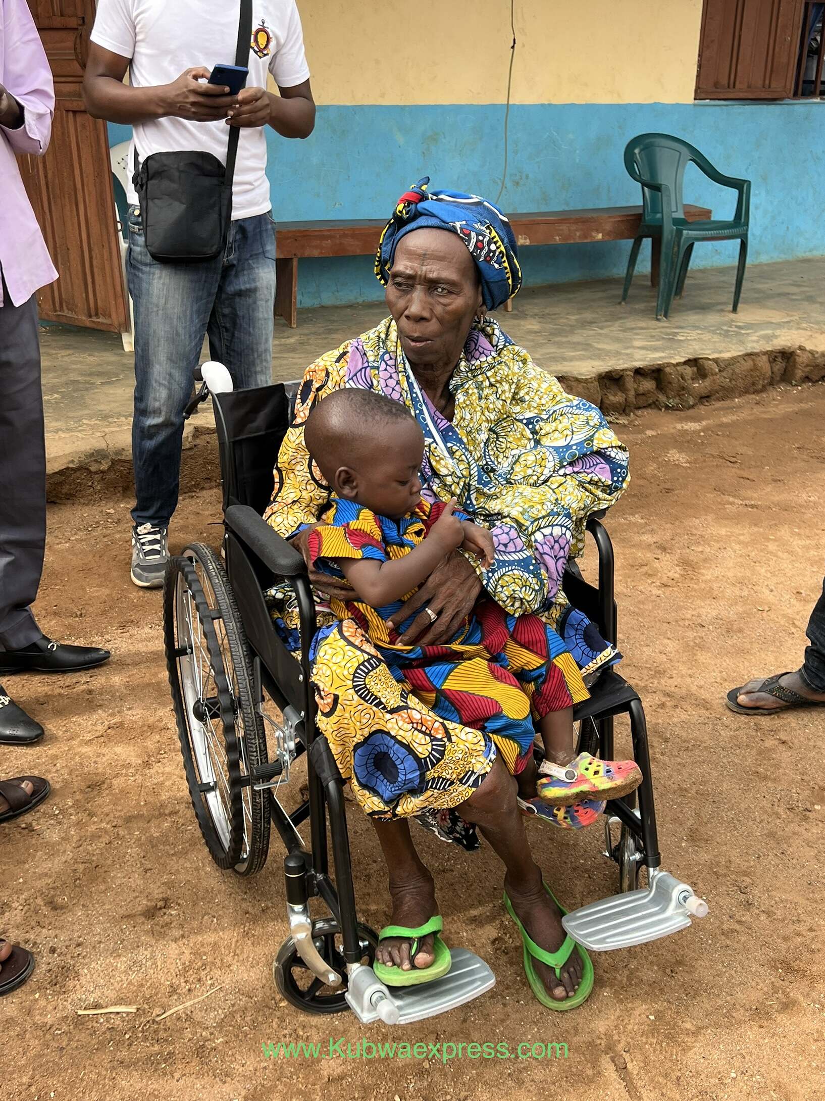 Pyrates Confraternity Kubwa Gifts A Wheelchair - Kubwa Express News